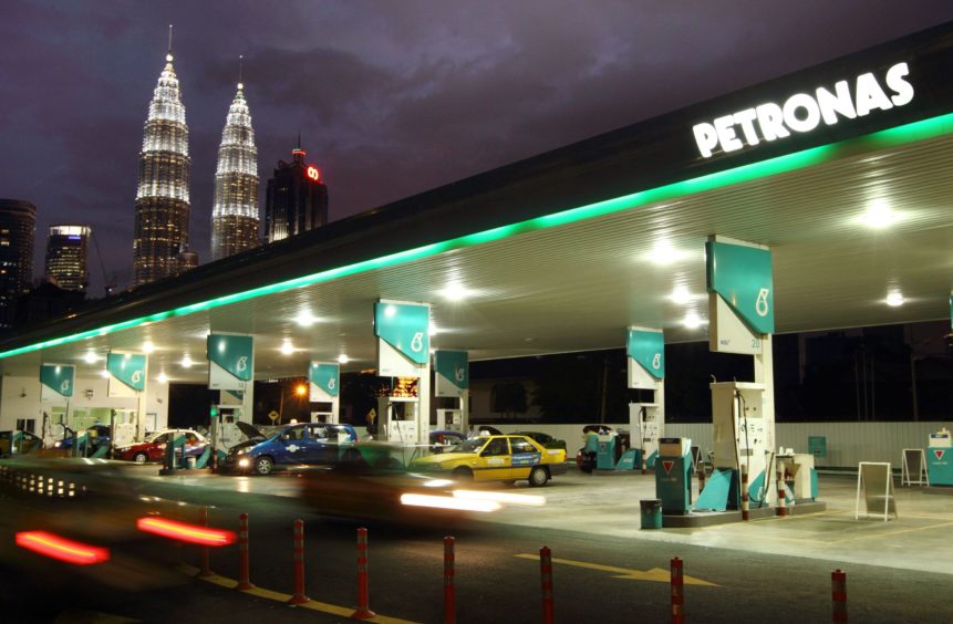 Malaysia’s Petronas to explore CCS with six South Korean companies ...